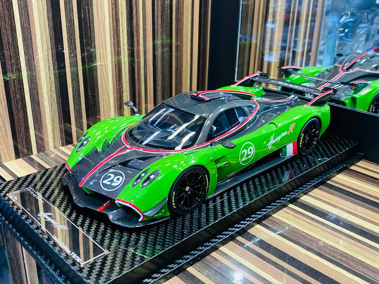 Exclusive VIP Model Pagani Huayra R #29 [ Resin Green | Limited Editio – dturman.com
