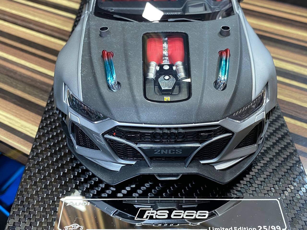 VIP Models Audi RS 666 - Silver Grey (1/18 Scale) – dturman.com