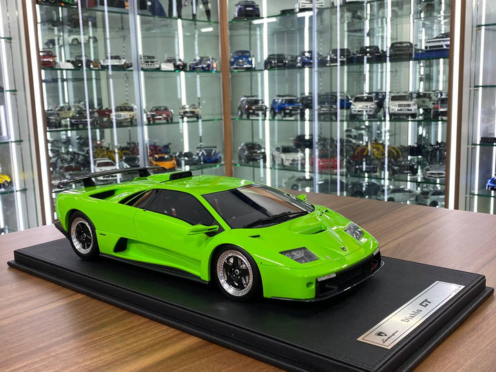 Exceptional 1/12 scale model cars | Dturman Dubai UAE – dturman.com