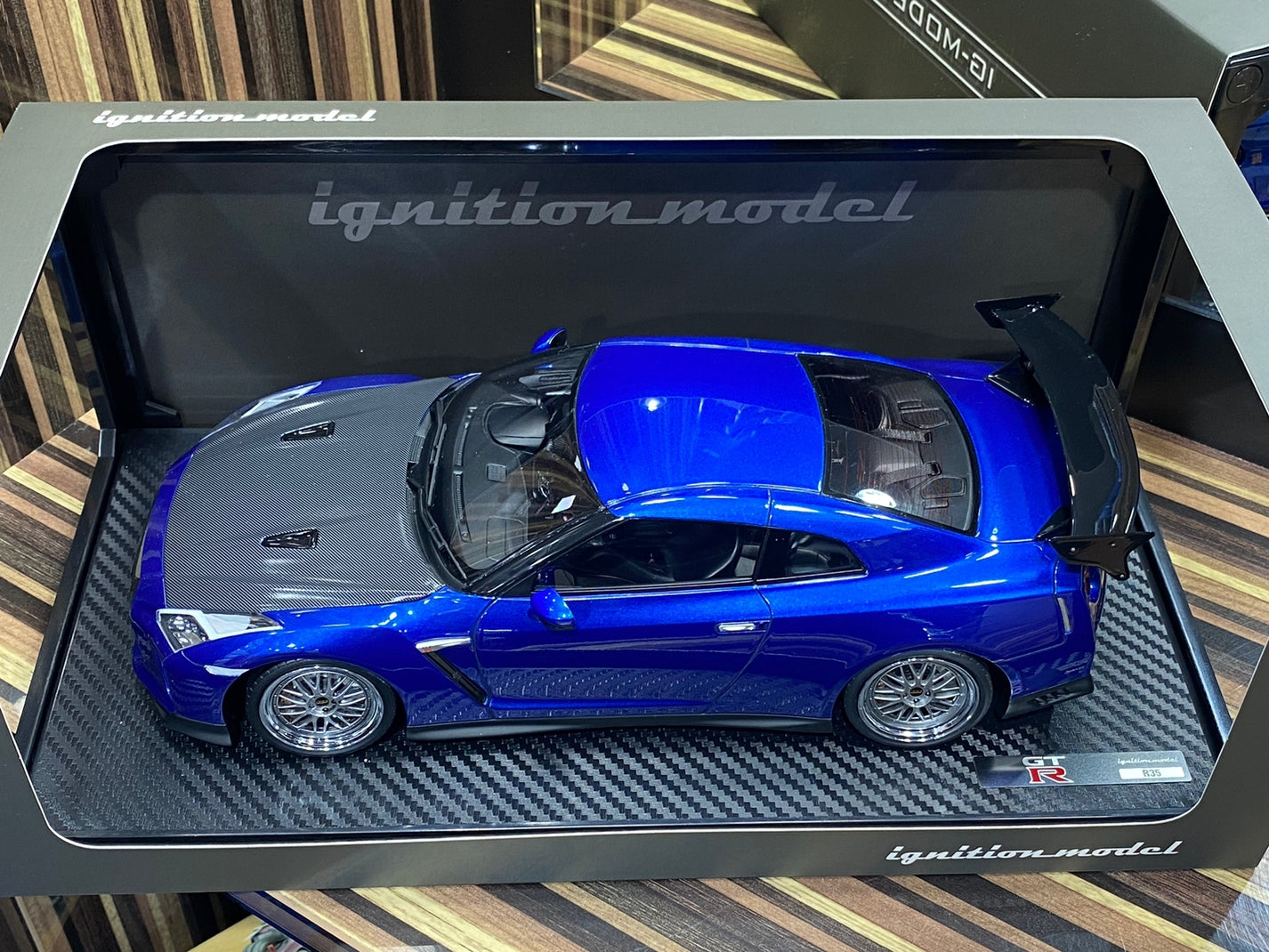 1/18 Diecast Nissan GT-R R35 Blue Ignition model Miniature Car ...