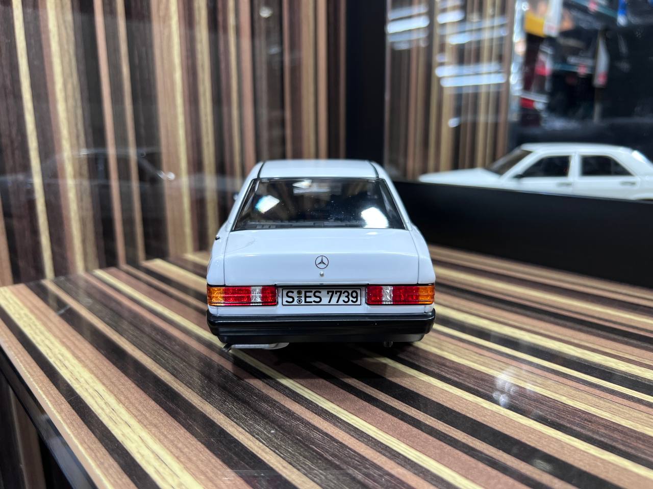 1/18 Diecast Mercedes-Benz 190 E 1982 White Norev Scale Model Car ...