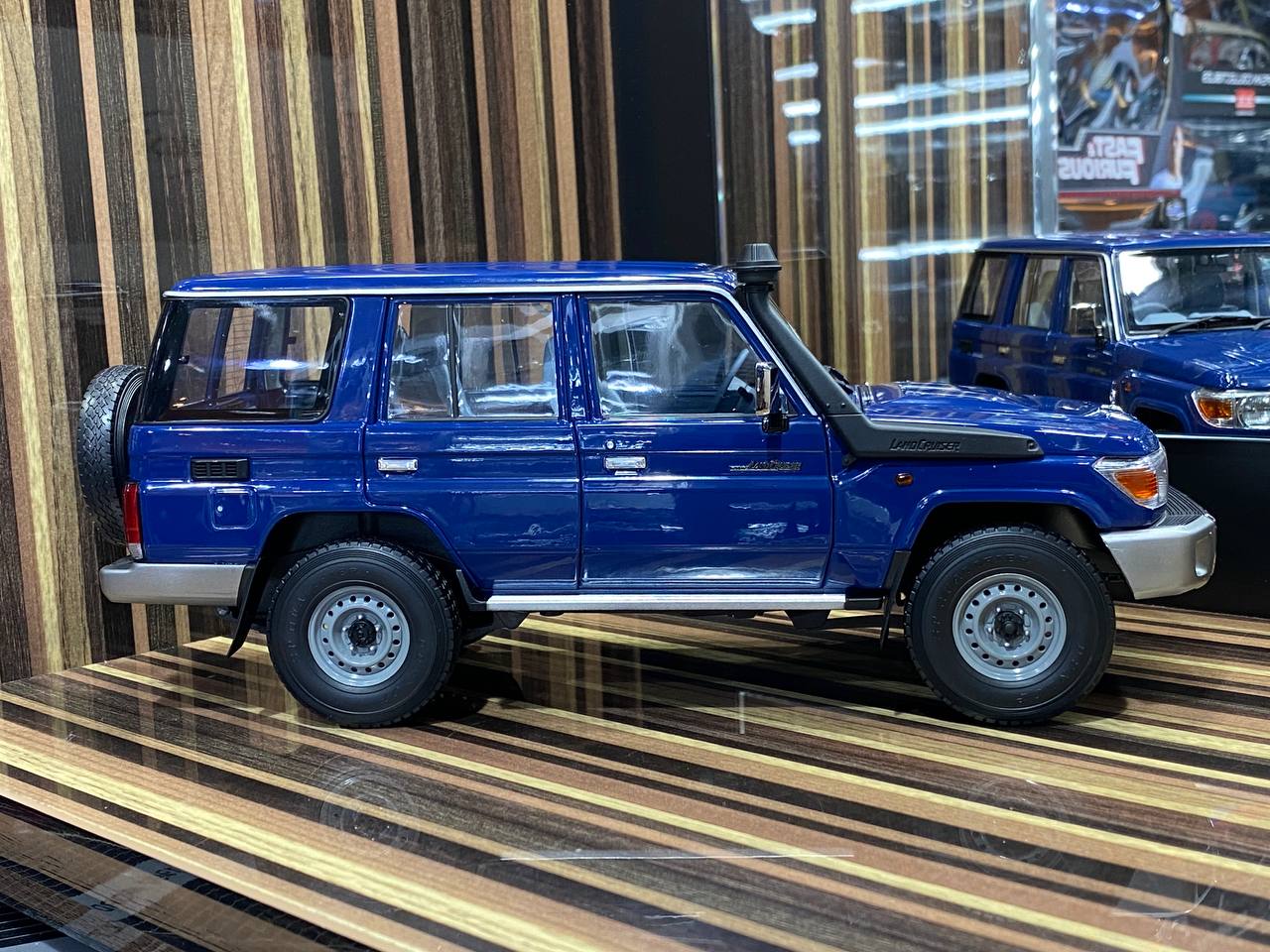 1/18 Diecast Toyota Land Cruiser 76 Blue Almost Real Scale Model Car ...